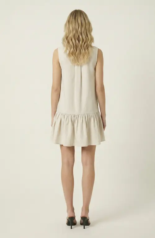 MODENAIRE Sleeveless Collared Drop Waist Dress