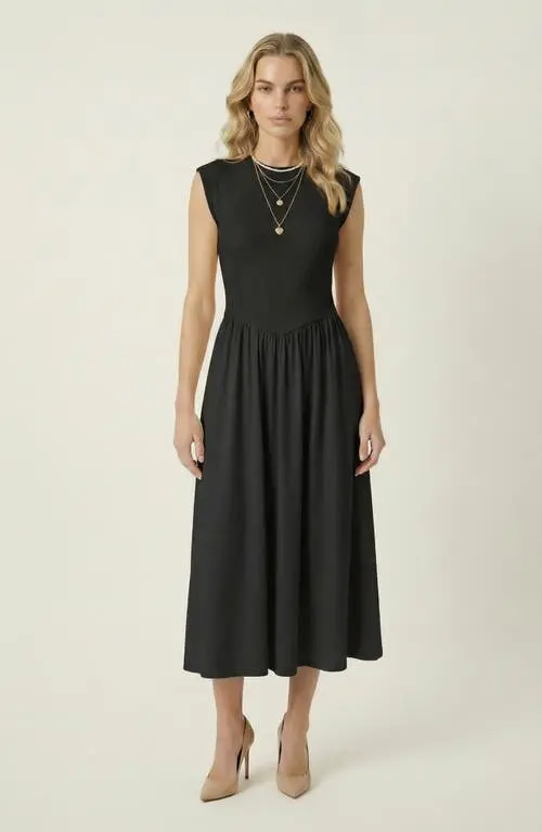 MODENAIRE Cap Sleeve Fitted Gathered Midi Dress - Black