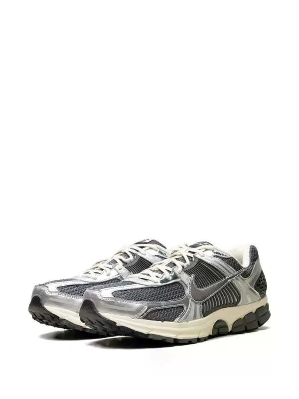 Nike Zoom Vomero 5 Sneakers - Grey
