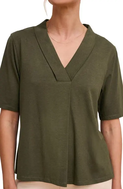 CELTIC & CO. Relaxed V-neck T-shirt - Dark Olive