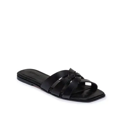 Bernardo Oxford Flat Sandal - Black
