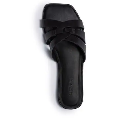 Bernardo Oxford Flat Sandal - Black