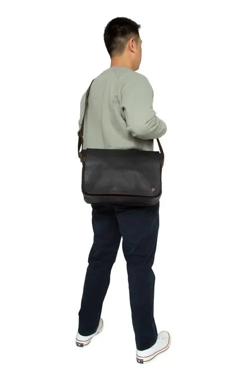 TOKEN Waxed Nylon Sheridan Messenger Bag - Black