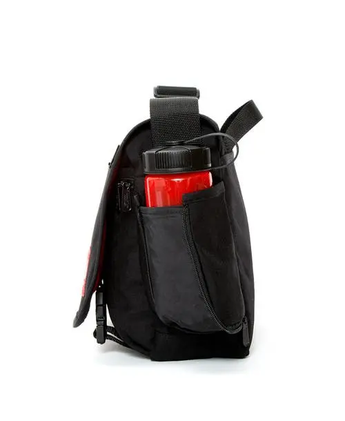 MANHATTAN PORTAGE Delancey Messenger Bag - Black