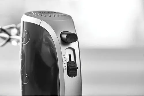 BRENTWOOD Hand Mixer