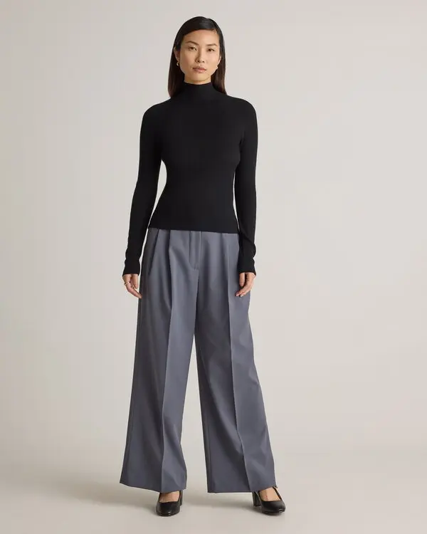 Quince Featherweight Cashmere Sweater