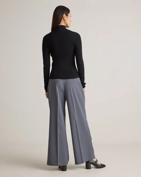 Quince Featherweight Cashmere Sweater
