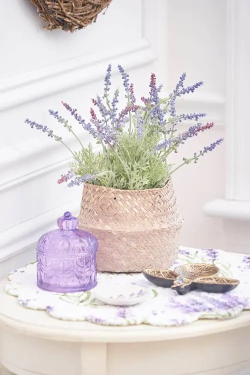 GALLERIE II Lavender Decorative Glass Keepsake Container Box 4.33