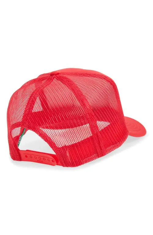 FRIDAY FEELIN’ Trucker Hat
