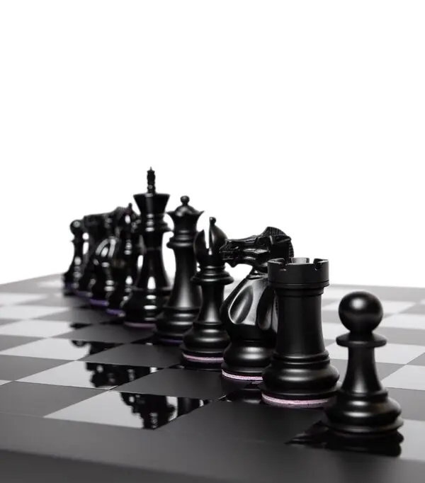 PURLING Midnight Match Chess Set
