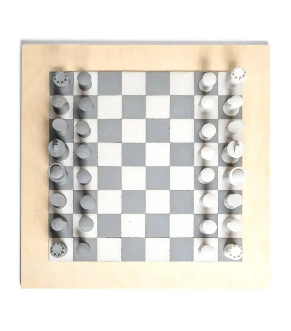 PURLING X Daniel Caesar Spergy Chess Set