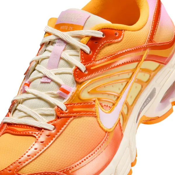 Nike Air Max Moto 2k
