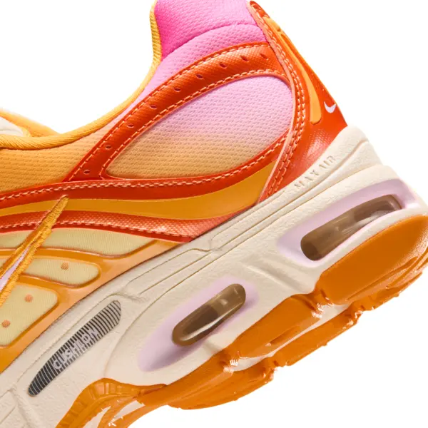 Nike Air Max Moto 2k