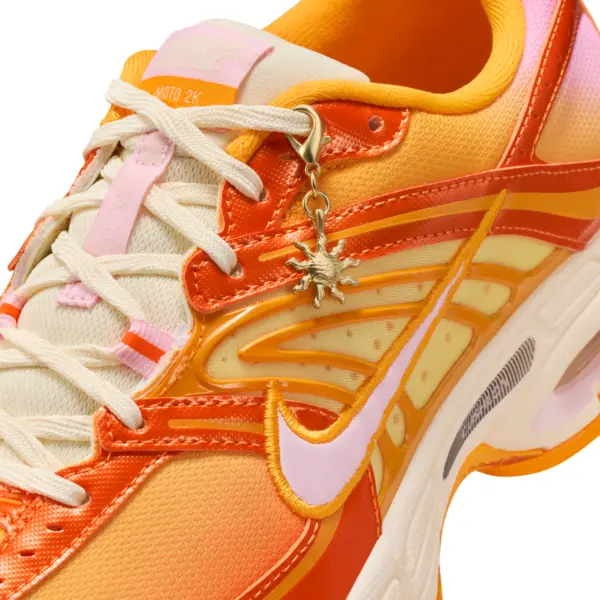 Nike Air Max Moto 2k