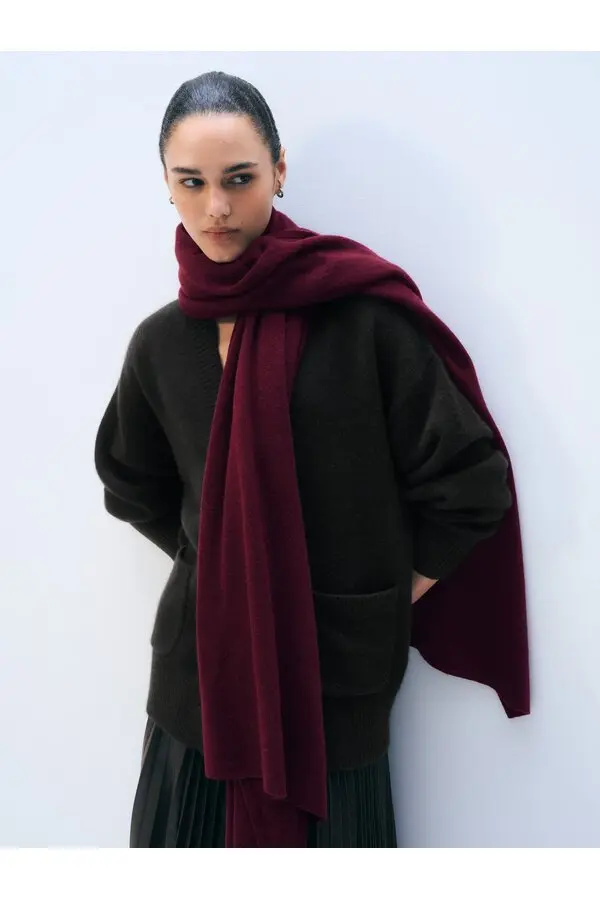 WHITE & WARREN Cashmere Travel Wrap | Sangria - Red