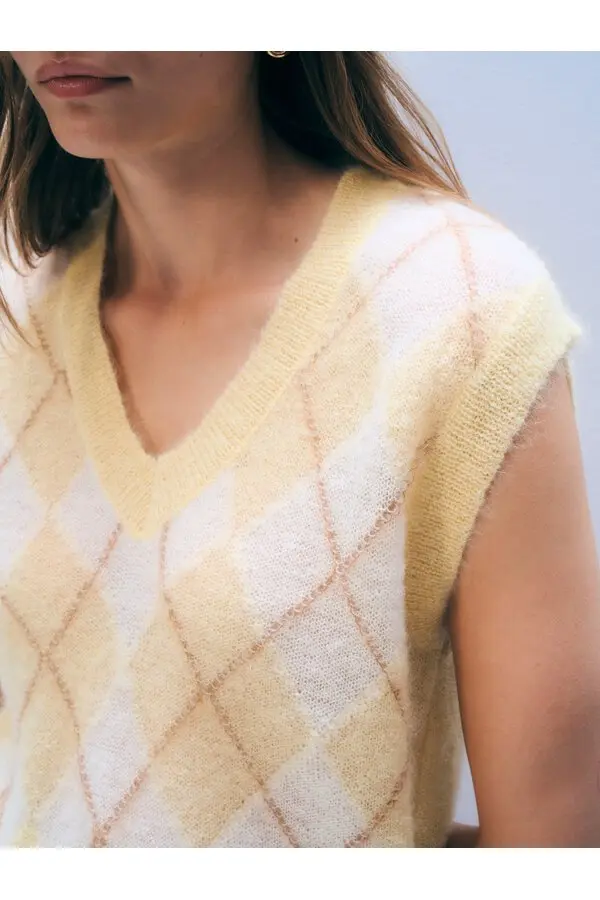 WHITE & WARREN Mohair Luxe Argyle Vest