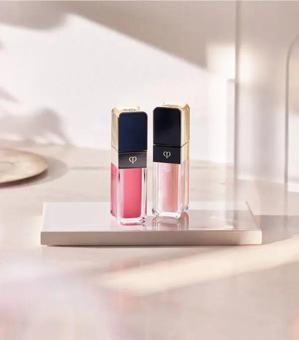 CLE DE PEAU BEAUTE Cream Rouge Shine Lipstick - Red