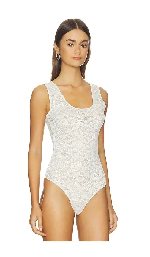 Good American Stretch Lace Scoop Tank Bodysuit - Chalk