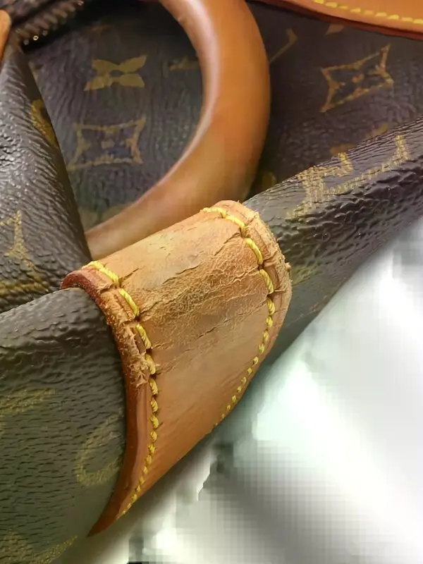 LOUIS VUITTON 1990 50 Keepall Bandoulière