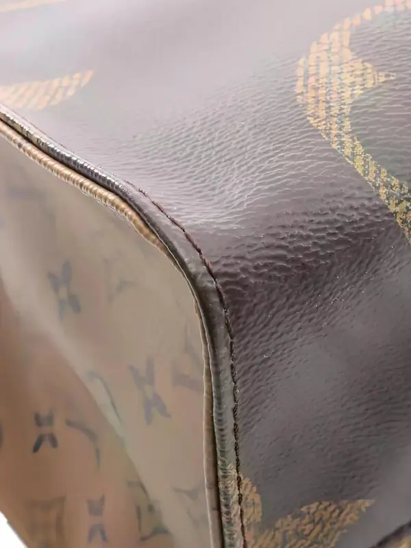LOUIS VUITTON 2019 Gm Monogram Giant Reverse Tote Bag - Brown