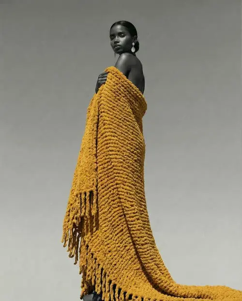 VILLA ABURI Chunky Chenille Knit Blanket With Fringe