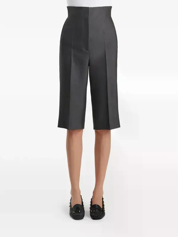 Khaite Raelle Tailored Cady Shorts - Grey