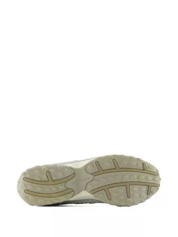 NEW BALANCE Suede Logo Sneakers - Grey