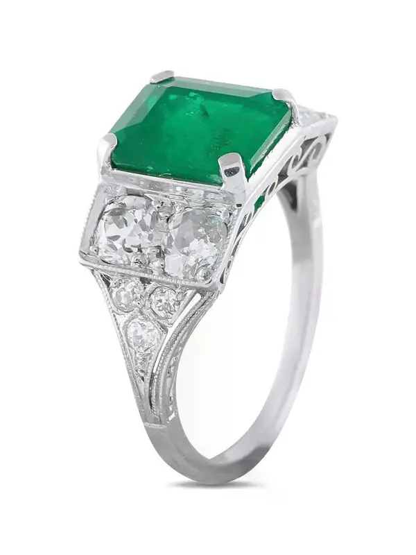 LB EXCLUSIVE Diamond And Emerald Platinum Ring - Silver