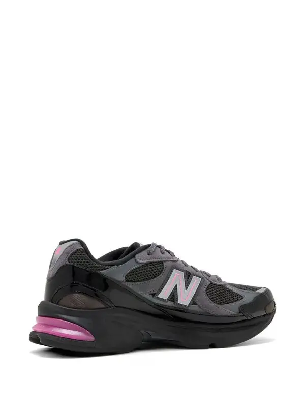 NEW BALANCE 2010 Logo Sneakers - Black