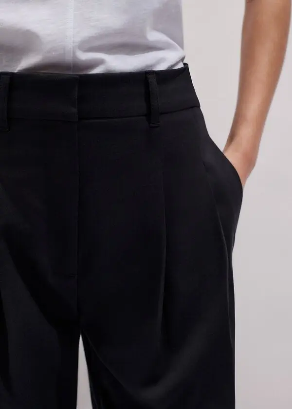 ME+EM Straight Crop Pleat Front Trousers - Black
