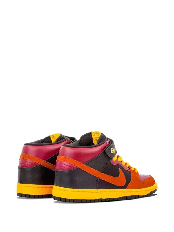 Nike Dunk Mid Pro Sb Sneakers - Black