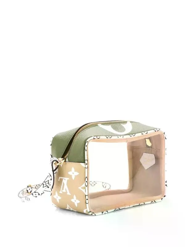 LOUIS VUITTON Beach Pouch Limited Edition Monogram Giant - White