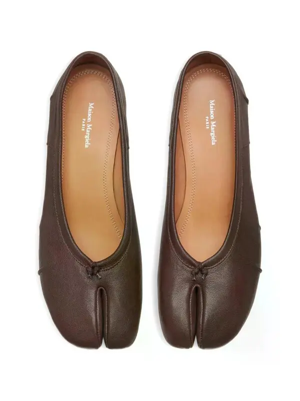 MAISON MARGIELA Tabi Ballet Flats - Brown