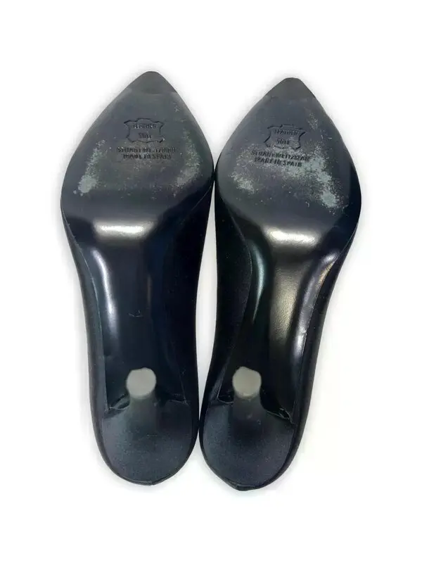 STUART WEITZMAN Pointed Toe Pumps
