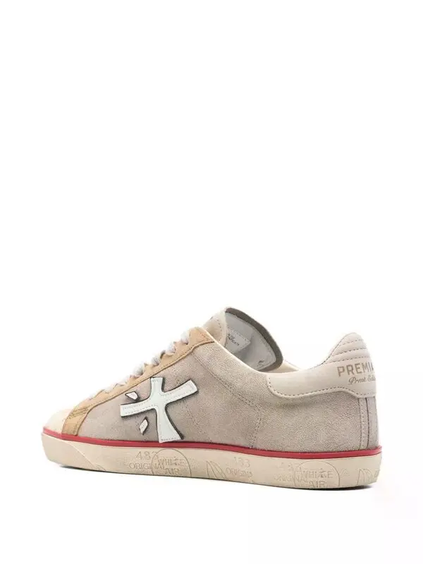 Premiata Steven 8052 Appliqué Sneakers - Neutrals