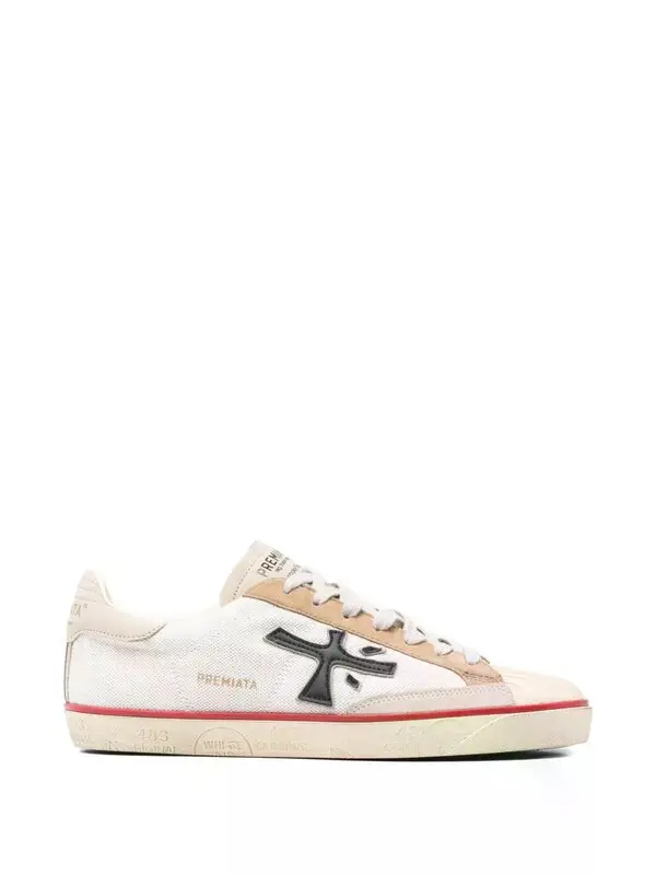 Premiata Steven 8052 Appliqué Sneakers