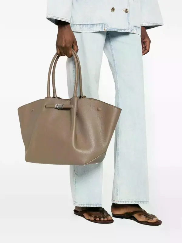 DEMELLIER Shoulder Bag With Silver-tone Hardware