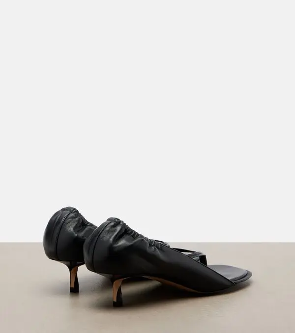 Jacquemus Leather Thong Sandals - Black