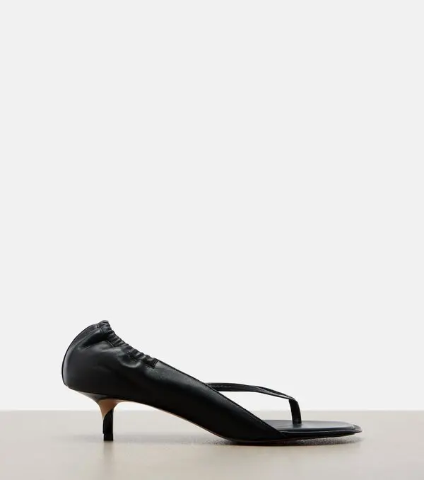 Jacquemus Leather Thong Sandals - Black