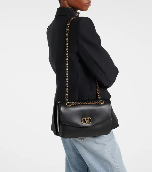 Valentino Garavani Djuna Medium Leather Shoulder Bag - Black