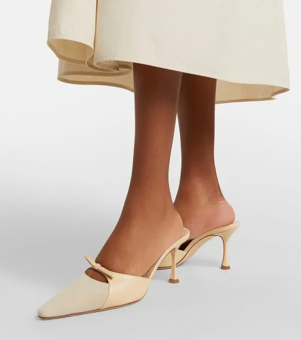 Manolo Blahnik Tapidpla Leather And Suede Mules - Beige