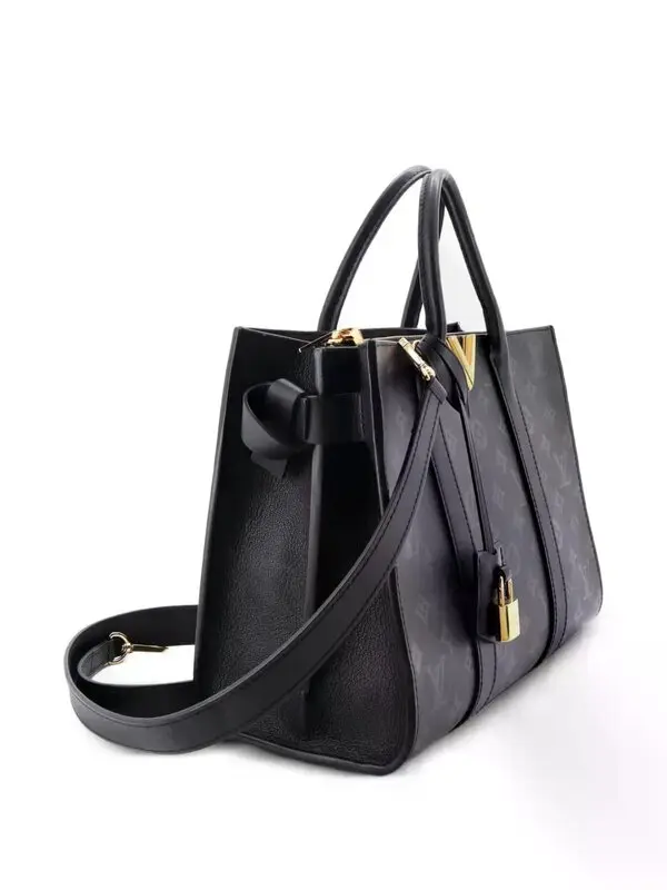 LOUIS VUITTON Monogram Leather Mm Tote Bag - Black
