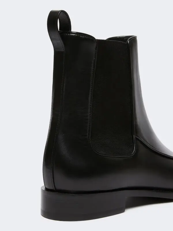 Max Mara Leather Chelsea Ankle Boots - Black