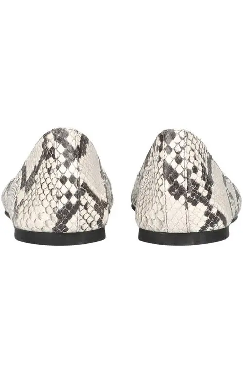 Pretty Ballerinas Round Toe Snakeskin Ballet Flats