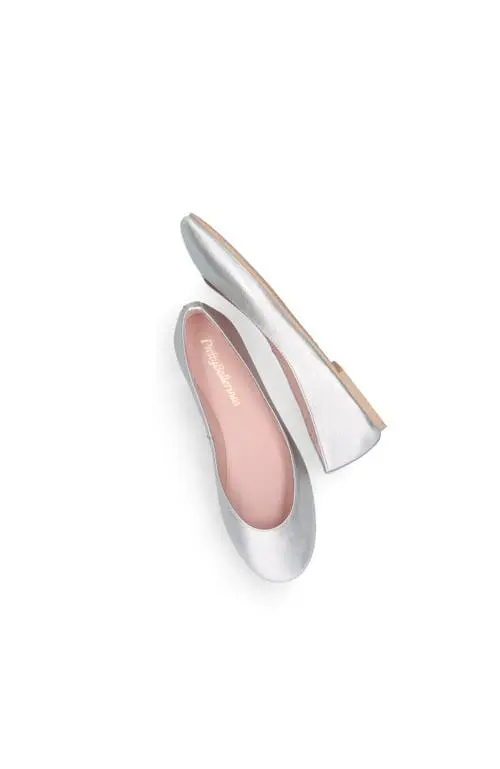 Pretty Ballerinas Round Toe Metallic Ballerina Flat