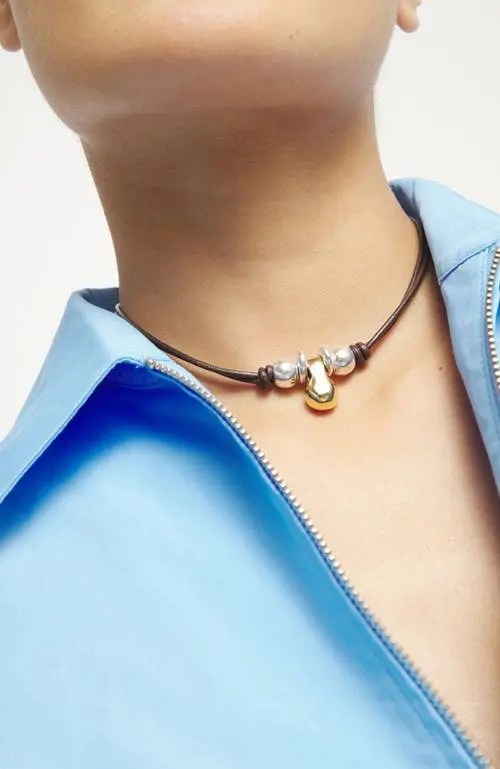 UNODE50 Leather Necklace With Three Dials