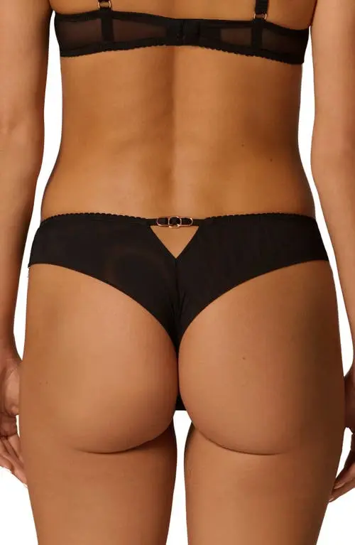 Simone Perele Idole Tanga