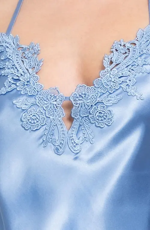IN BLOOM BY JONQUIL Raelynn Lace Trim Satin Chemise - Corflblu