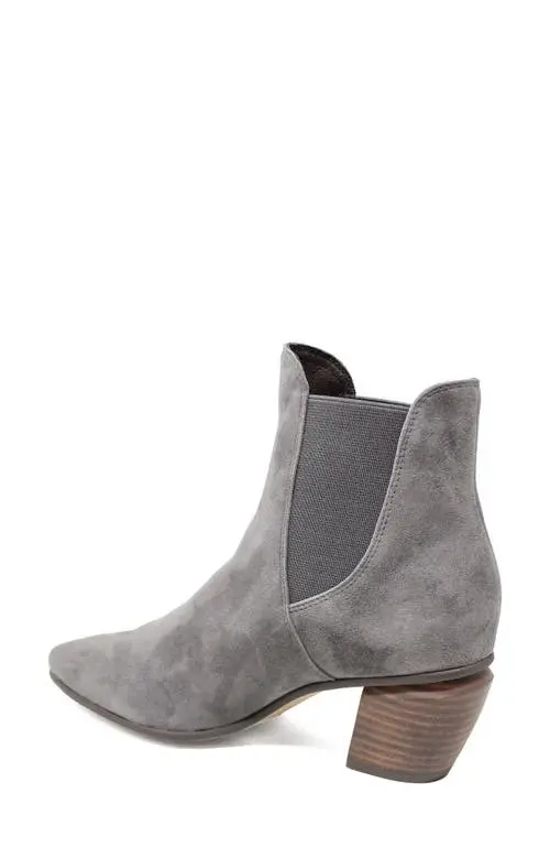 DJANGO AND JULIETTE Pointed Toe Chelsea Boots