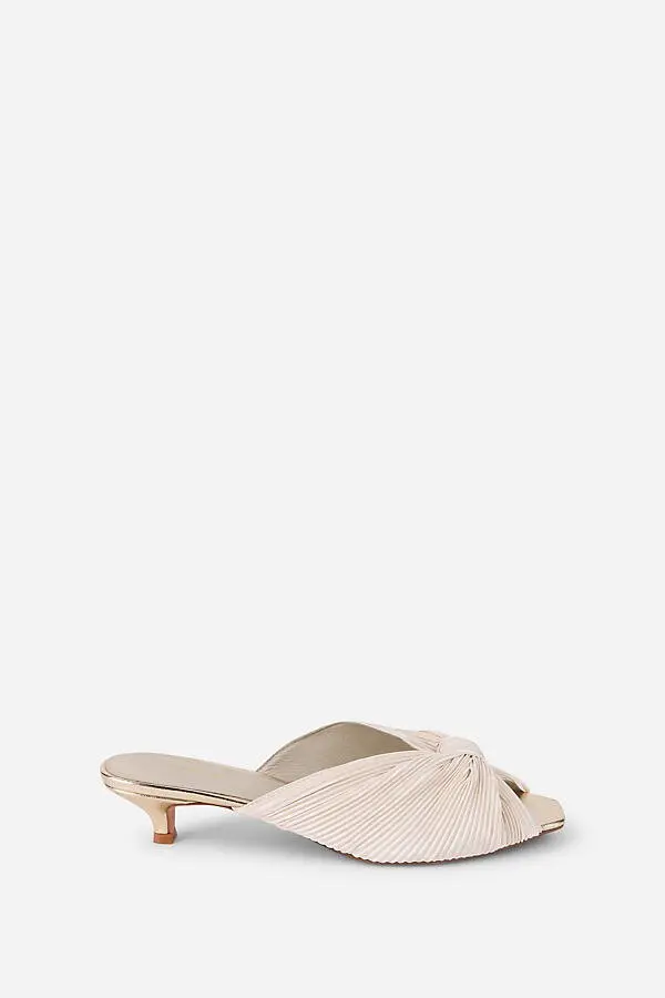 Intentionally Blank Curfew Knotted Mules - Ivory